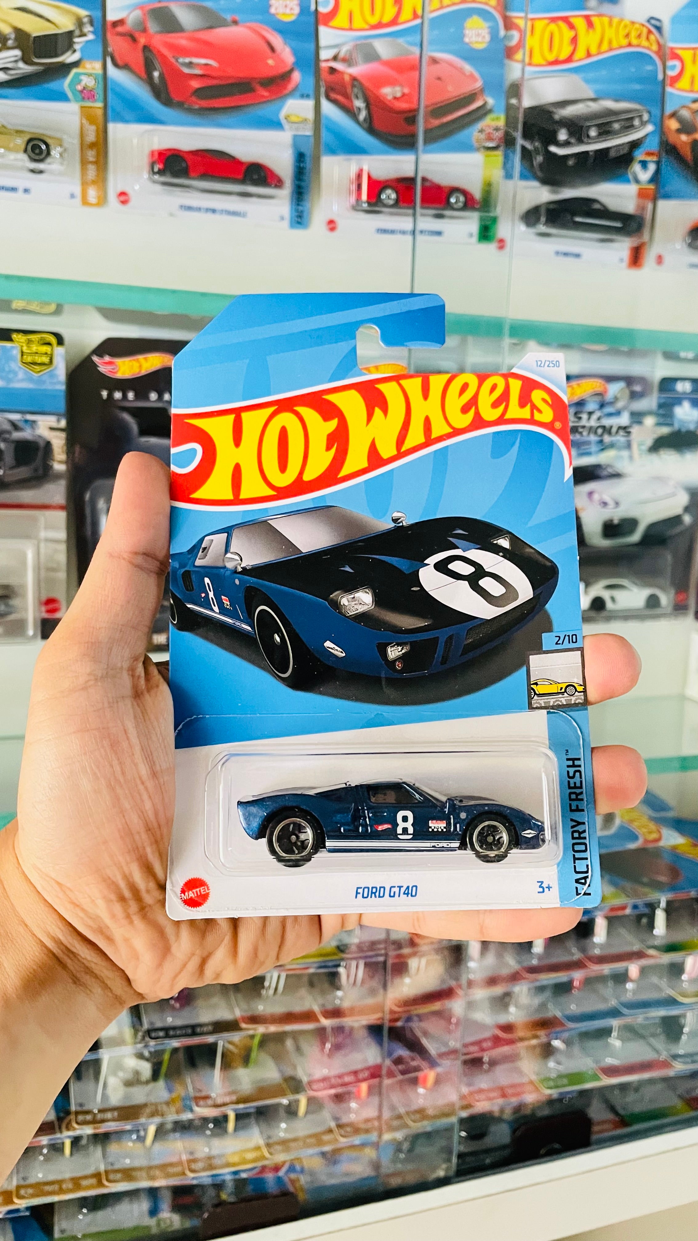Ford GT 40, Hot Wheels Mainline, U.S Imported. – Hands On Ride